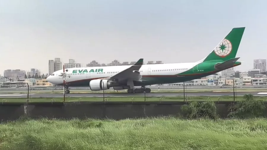 長榮BR271突發緊急電碼 稍早已平安返航 ｜ 公視新聞網 PNN